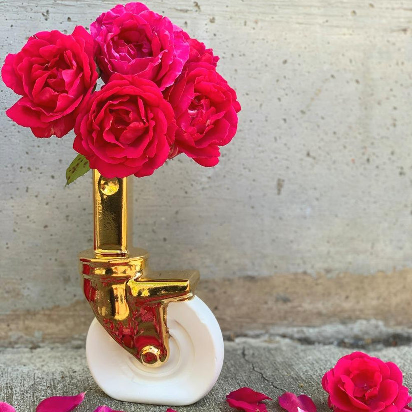 Caster Vase – Candy Relics